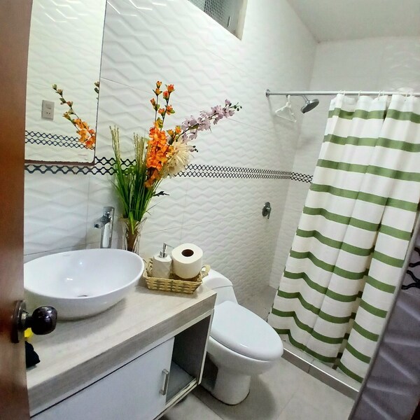 Private Apartment With 2 Bedrooms 2 Bathrooms In Condominium. - Trujillo, Peru
