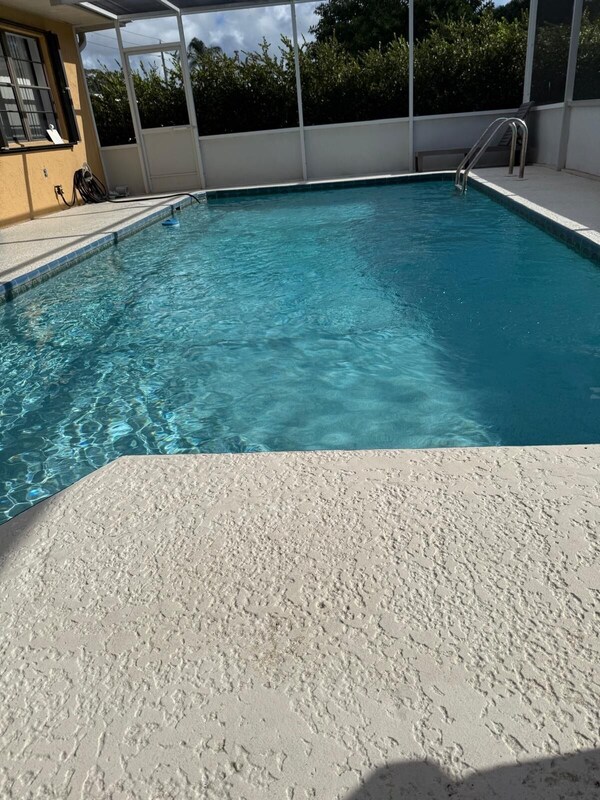 2-bedroom Charming Inground Pool House In Port St. Lucie Fl - Port St. Lucie, FL