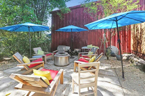 Clean & Spacious-walk To The Fairmont, Great Restaurants, Coffee Shops And Wine - Yountville, CA