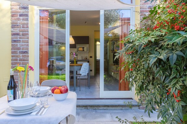 Appartement "Jaune" Avec Piscine - Lucques