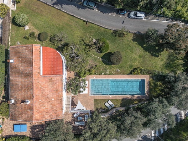 Magnificent Provencal Villa With Swimming Pool, Sea View, Near Monaco And Italy - Menton