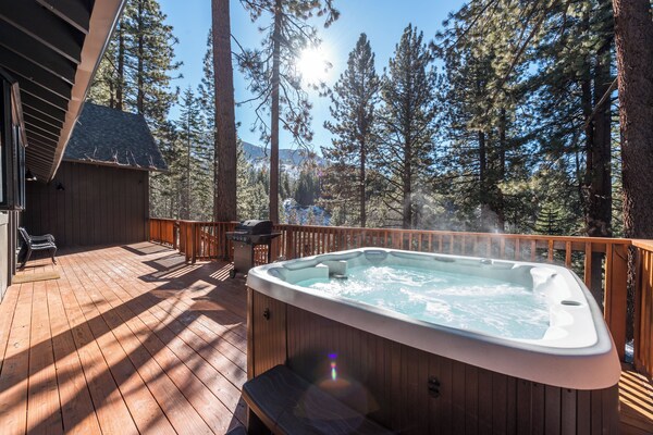 Beautifully Renovated Tahoe Home,  Hot Tub (Sl161) - Nevada