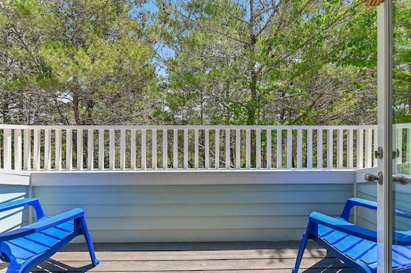 Summer Availability! Cottage District! 2 Screened-in Porches! 4 Adult Bikes! Walk To Seaside! - Seaside, FL