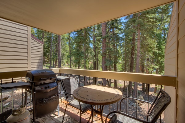 Driftwood: 1 Br, 1.5 Ba Townhouse In Carnelian Bay, Sleeps 4 - Lake Tahoe