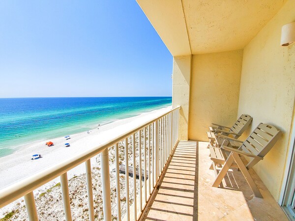 Top Floor Gulf Front Condo With Dazzling Views! Free Beach Service! - Pensacola Beach, FL