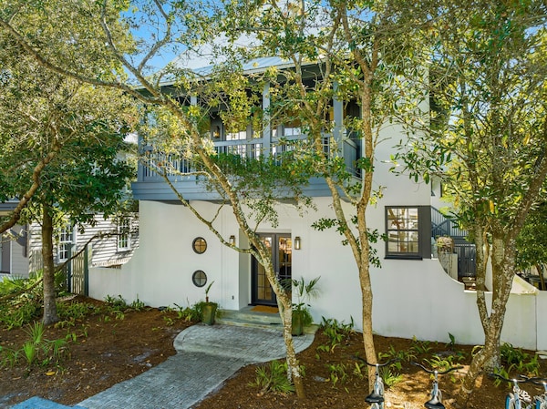 Abaco Pearl Cottage - Private Pool, 1 Minute Walk To Beach On S. Side Of 30a! - Florida Panhandle, FL