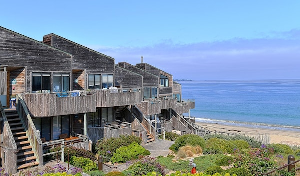 3731 The Ship's Prow ~ Oceanfront, Pools, Hot Tubs - Monterey, CA