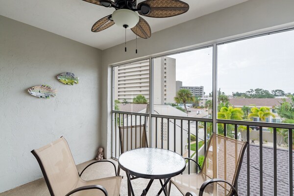 Unit 147-1 Bedroom 1 1/2 Bathroom Gulf Side Club Interior Condominium - Sarasota, FL