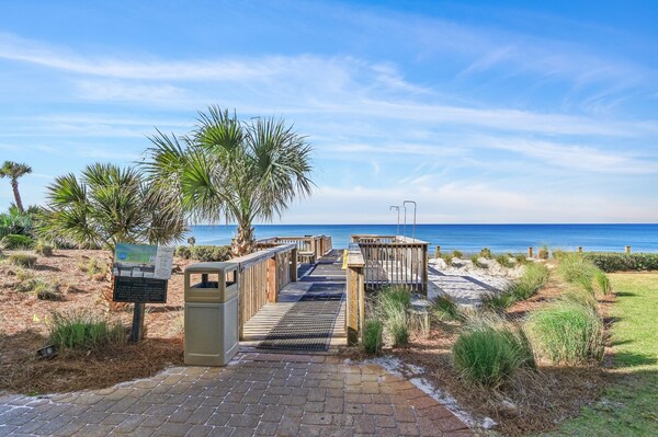 Adagio G105, Close To The Private Beach Walkover, Gym, Hot Tub, Heated Pool!! - Santa Rosa Beach, FL