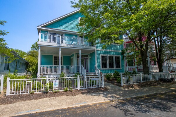 Huge Open Concept Beachwalk Home. Books Up Fast! - Indiana (State)