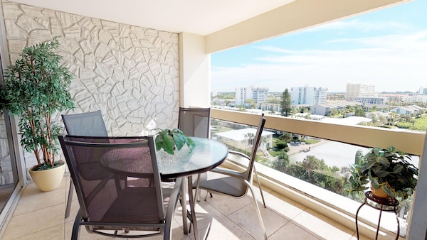 Unit 88- 1 Bedroom And 1 Bathroom Condominium With Partial South Views - Siesta Key, FL