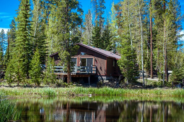 Moose Pond  A Serene Mountain Cabin Retreat - Grand Lake, CO