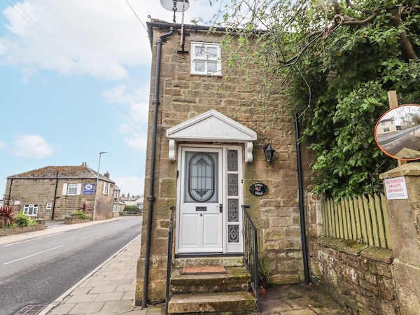 Edendale, Pet Friendly, With Open Fire In Longframlington - Rothbury