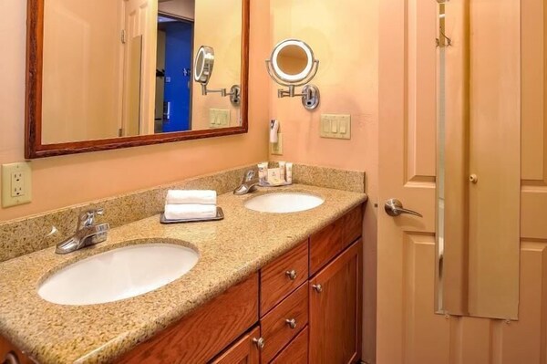 Family-friendly Suite Surrounded By Adventure W/ Free Wifi, Large Pool & Spa - Arizona