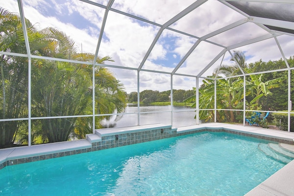 Turtle Cove! Heated Pool, Movie Room, Pool Room, Lakeview, Close To Anna Maria - Bradenton, FL