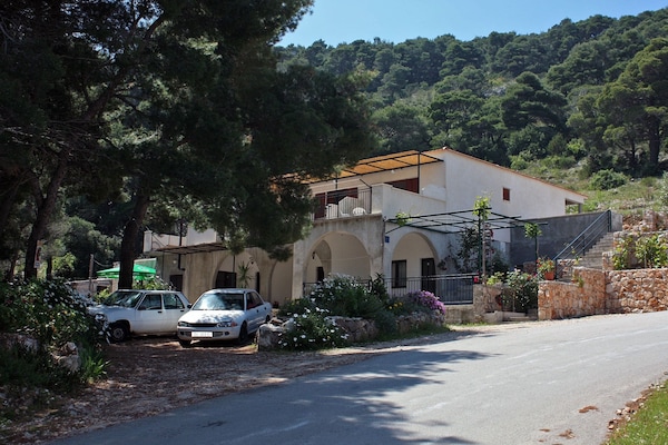 Eenkamerappartement Met Een Terras Baai Saplunara, Mljet (A-4923-b) - Mljet