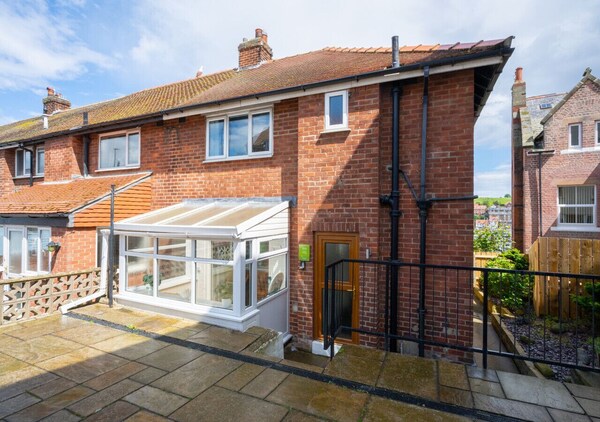 Jigsaw Cottage - Deux Chambres Maison, Couchages 4 - Whitby