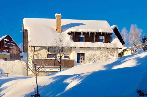 Holiday Apartment With Balcony On A Hillside - Szklarska Poręba
