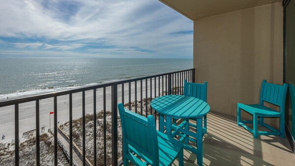 Gulf Front Hotel Suite! It Is Just Like A Condo!!! Phoenix Hotels - Gulf Shores, AL