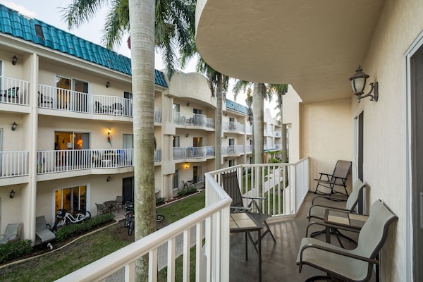 Unit 322- 2 Bedroom 2 Bathroom Bay Side Large Condominium - Siesta Key, FL