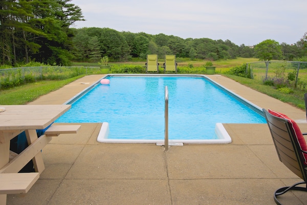 Heated Pool, Private Beach, Gorgeous Views, Pet,10% Discount For 7 Days Or More - Kennebunk, ME