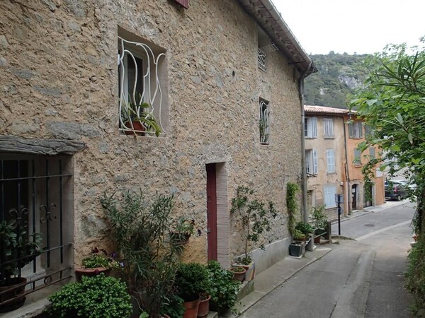 Le Petit Gîte Du Coin - Meounes Les Montrieux - Var