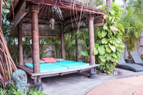 Hawaiiaanse Luxe Villa In High-end Buurt Met Weelderige Tuin, Zwembad, Wifi En Bbq - Honolulu, HI