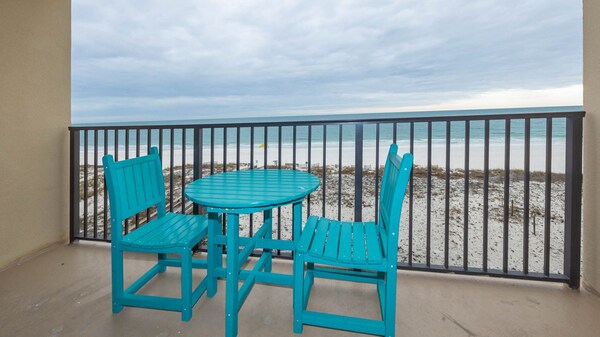 5th Floor ~ Great Hotel Rates! ~ Feels Like A Condo! - Gulf Shores, AL