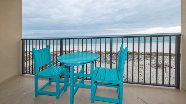 5th Floor ~ Great Hotel Rates! ~ Feels Like A Condo! - Gulf Shores, AL