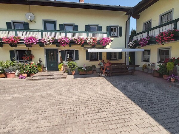 Ferienwohnung Mit Balkon | Ferien Auf Dem Bauernhof - Bad Birnbach