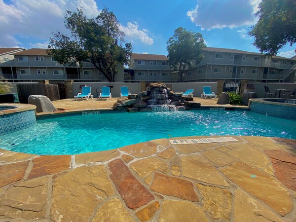Upgraded Guadalupe River Condo -Ww L301 *Free Tubes With Rental* - New Braunfels, TX