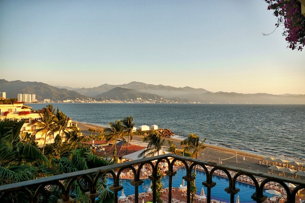 'Penthouse' At 5 Star Ocean Front Resort Velas Vallarta - Puerto Vallarta