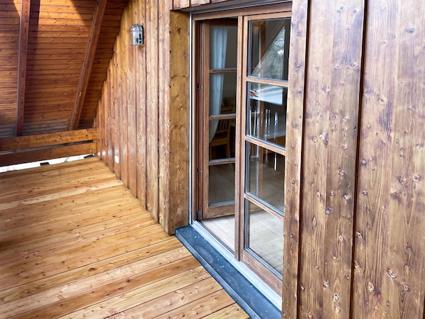 Gut Ausgestattete Ferienwohnung Mit üBerdachtem Balkon - Kelheim