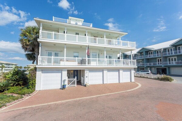 Delightful 3-br, 3-ba Gulf View Town Home With Roof Top Observation Deck! - Pensacola, FL