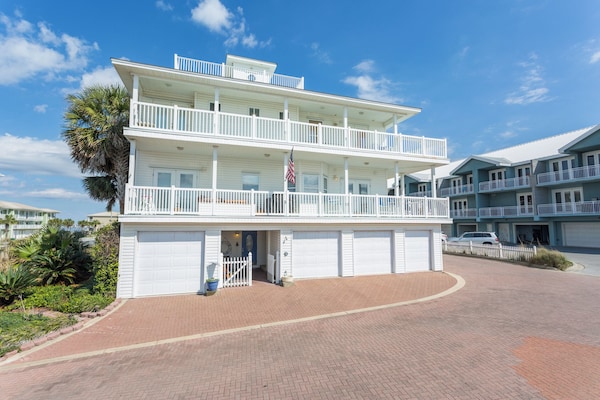 Delightful 3-br, 3-ba Gulf View Town Home With Roof Top Observation Deck! - Pensacola, FL