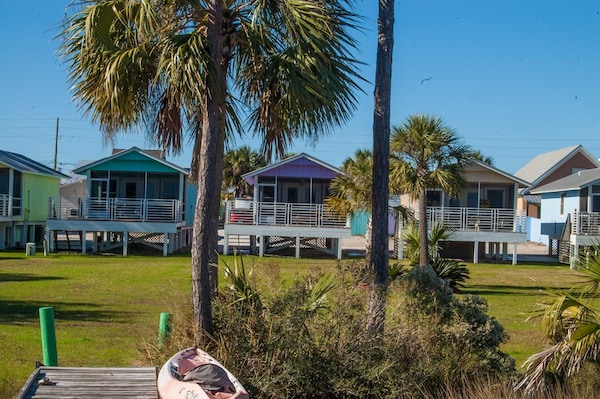 Scallop Cove #3 - Phish Headz - Bayfront, 3 Min Walk To Gulf, Pet Friendly, No Min Nights. - Cape San Blas, FL