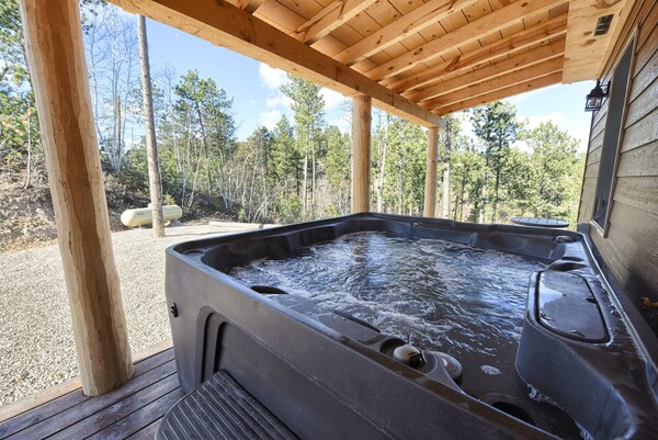 Spectacular Views From This Newly Built 3br Hilltop Home Outside Deadwood - Lead, SD