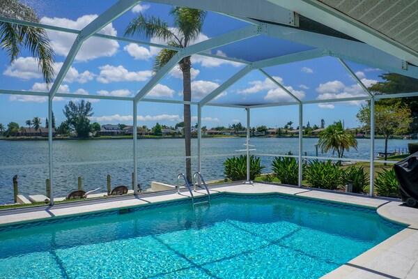 Lake Home Avec Piscine Chauffée Dans Un Endroit Parfait - Fort Myers, FL