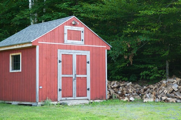 Log Cabin In The White Mountains - New Hampshire