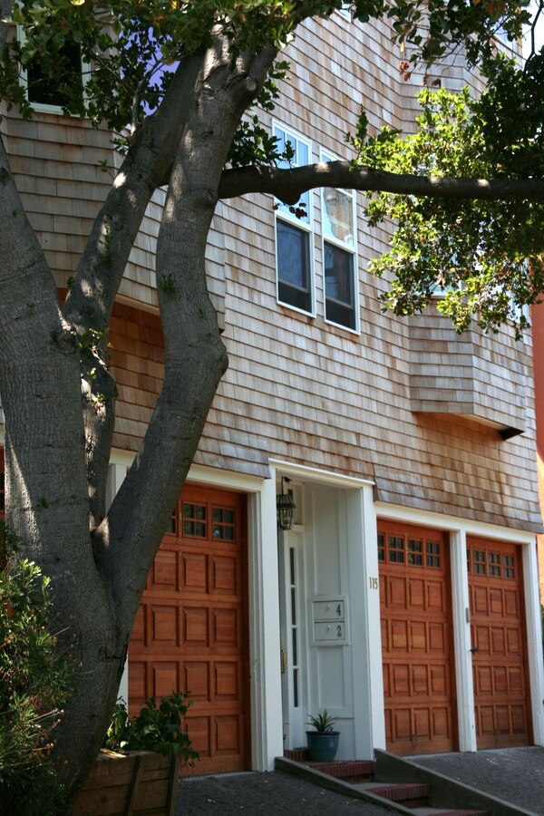 Stunning Bay Views  Artists Zen Retreat - Extras! - Sausalito, CA