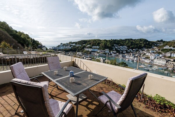 Modern Apartment With Parking, Wifi And Views Over Looe River And Town. - Looe