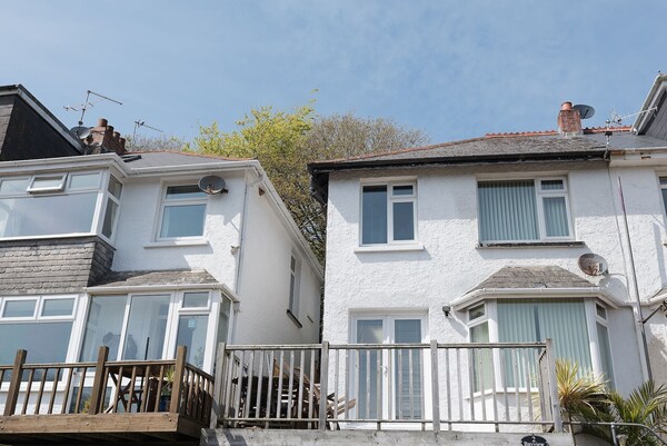 Stylish Family House With Superb Views To The Sea. - Polperro