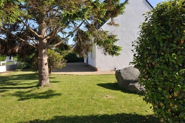 Haus 400m Vom Meer Mit Umschlossenem Garten In Tregastel - Trébeurden