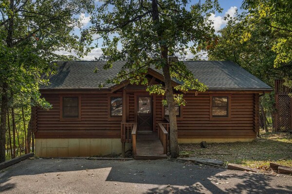 In The Heart Of Branson! Double King Suites, Resort Amenities, Soaker Tubs! | 165 - Branson, MO