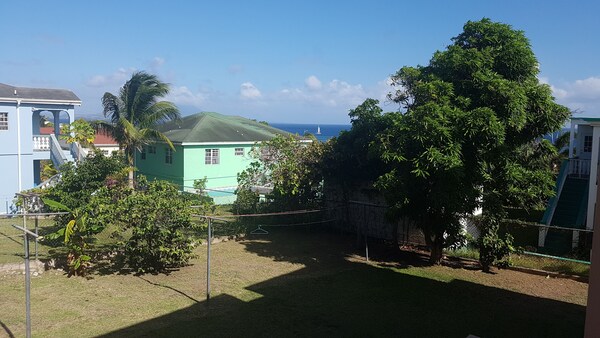Cómodo Y Espacioso Hogar Lejos Del Hogar Ubicado En Trinity Palmetto Point Parish - Saint Kitts and Nevis
