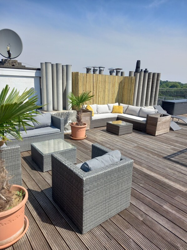 Panorama View, Luxe Penthouse Op 12 Minuten Van Het Centrum, Met Enorm Terras - Jette