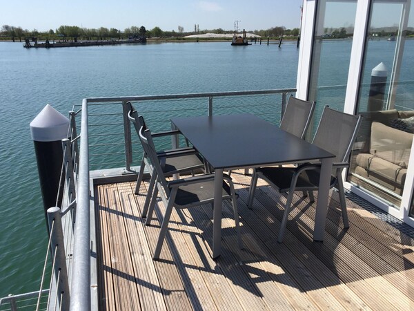 Schwimmendes Haus / Hausboot Antares One By Seeblick Ferien Oro - Maasholm