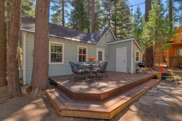 Easy Living: 1  Br, 1  Ba Cabin Or Bungalow In Tahoma, Sleeps 2 - Tahoma, CA