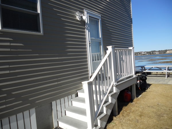 Great Sunsets, Very Clean, Wifi Only , 100yds. To The Beach - Wells, ME