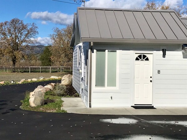 Sonoma Cottage: Among The Vines And Close To Everything!! - Napa Valley, CA